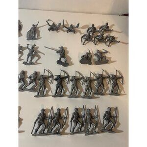 Toys | Lot Of 5 Medieval Army Men Collection Bundle Silver Gray Plastic ...
